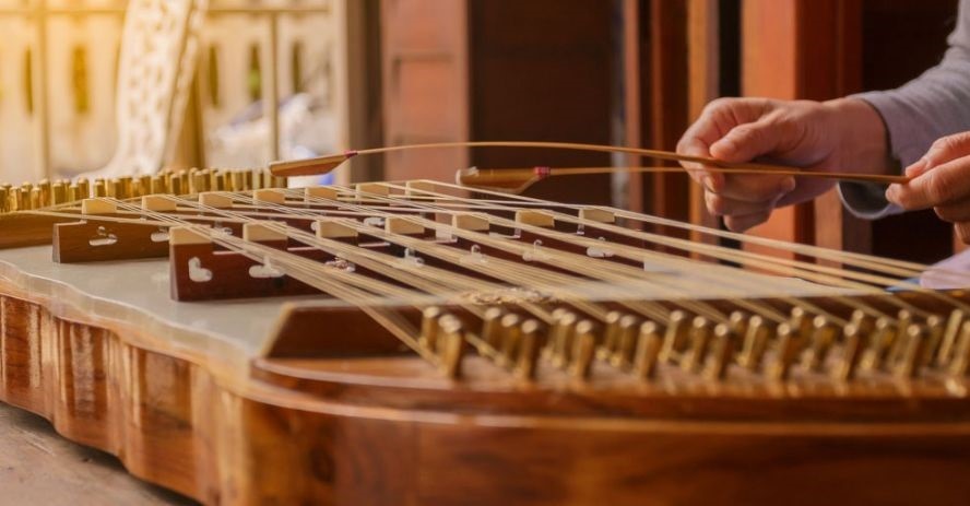 معرفی کامل ساز سنتور و انواع آن از سیر تا پیاز | سنتور سالاری